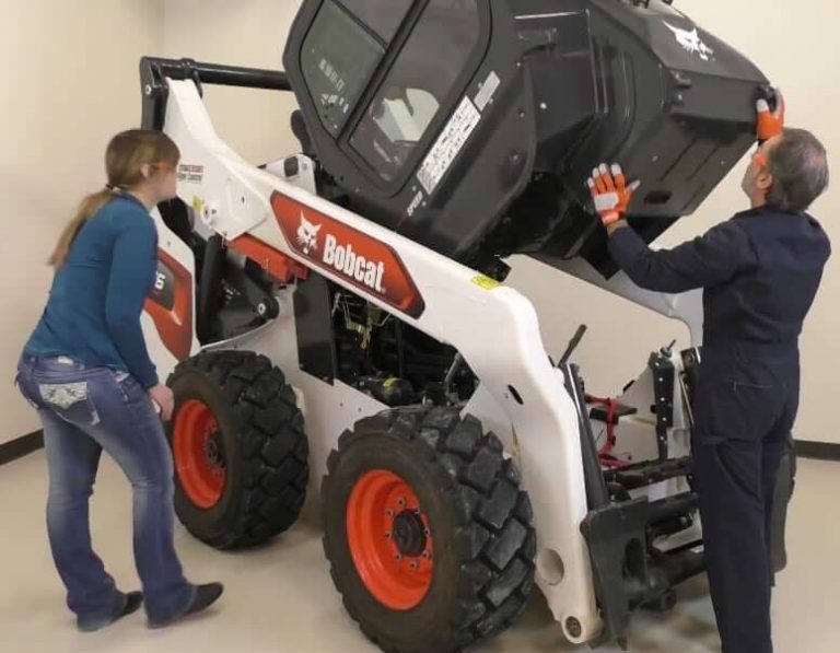 Коды ошибок Бобкэт с U000158-22 по U521602-12 (система SCR)